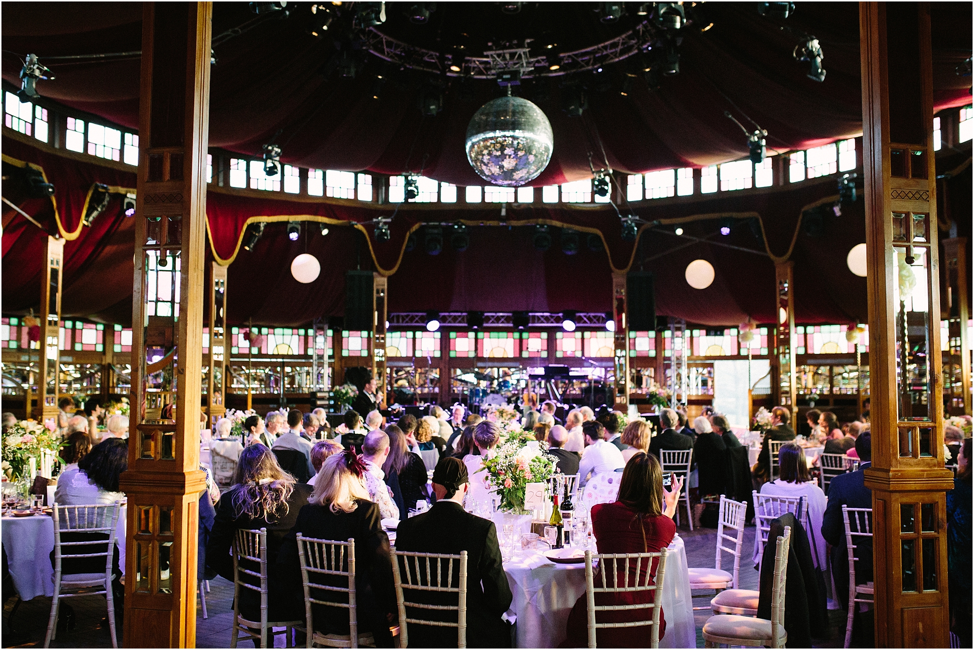 Spiegeltent Wedding - www.camillaarnholdphotography.com